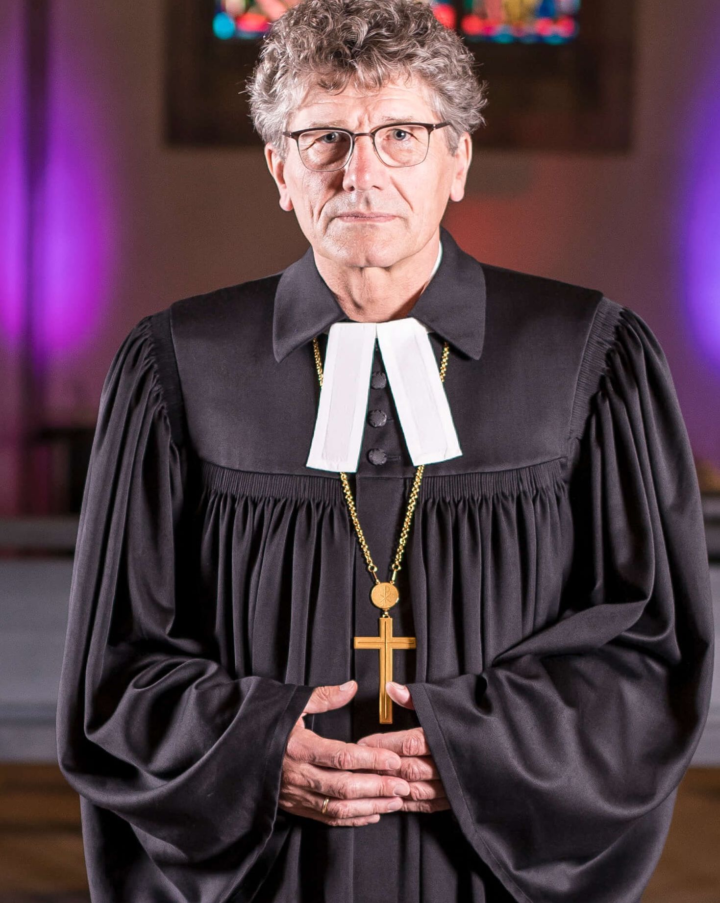 „Wo ist dieser Gott? Er ist bei uns.“ Karfreitagspredigt von ...
