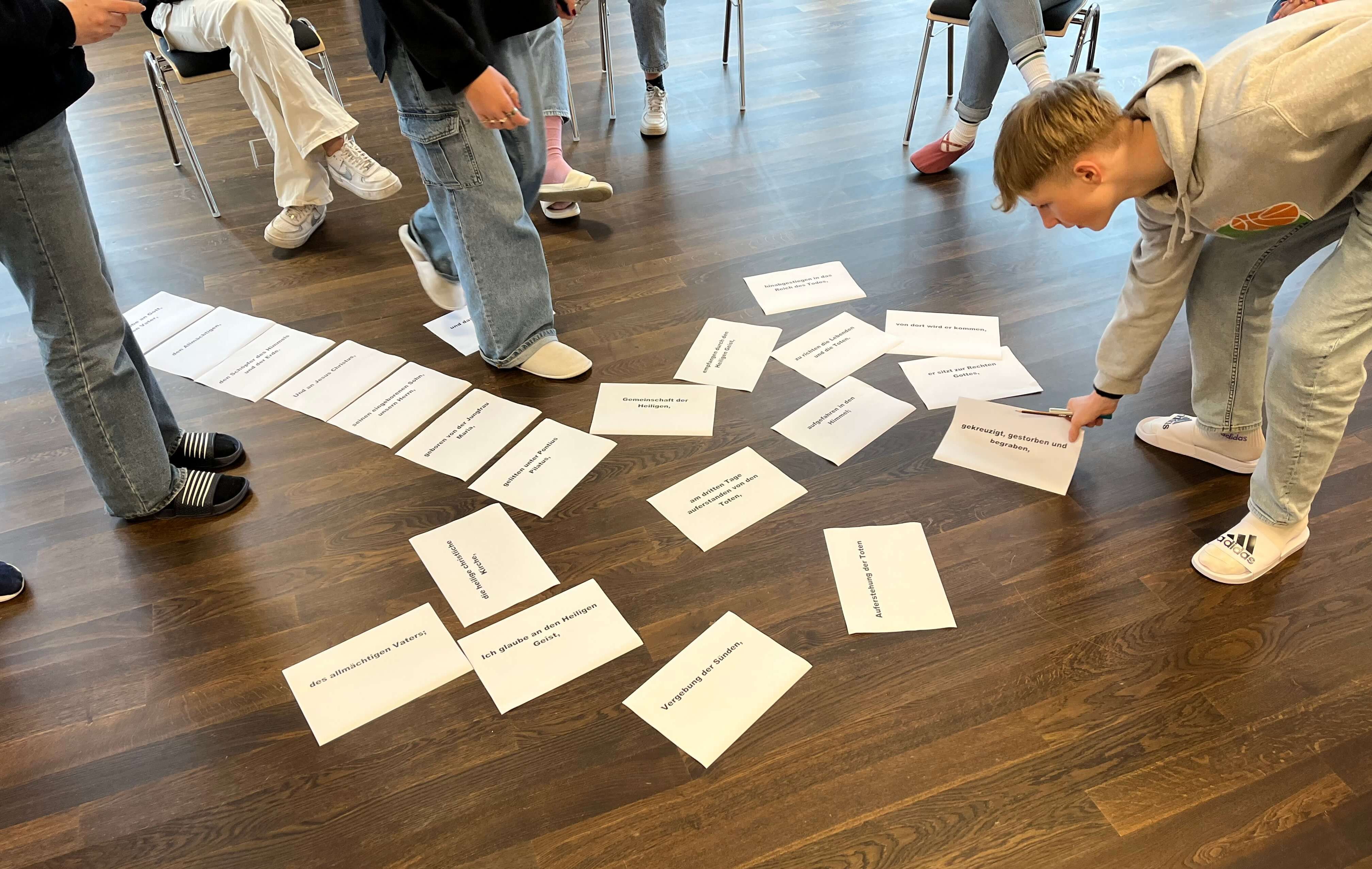 12.10.2022 Mit Simon und Luise durchs Konfi-Jahr