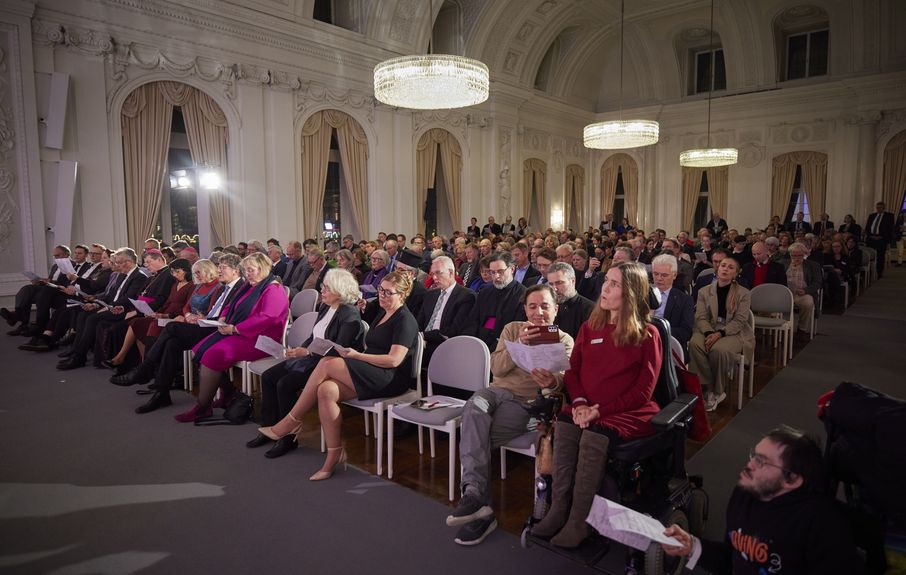 Empfang der Landeskirchen: „Kirchen sind willkommene Partner“